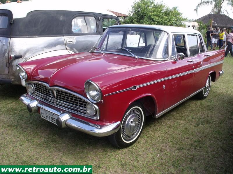 Simca Chambord: O primeiro automóvel brasileiro com motor V8 ...
