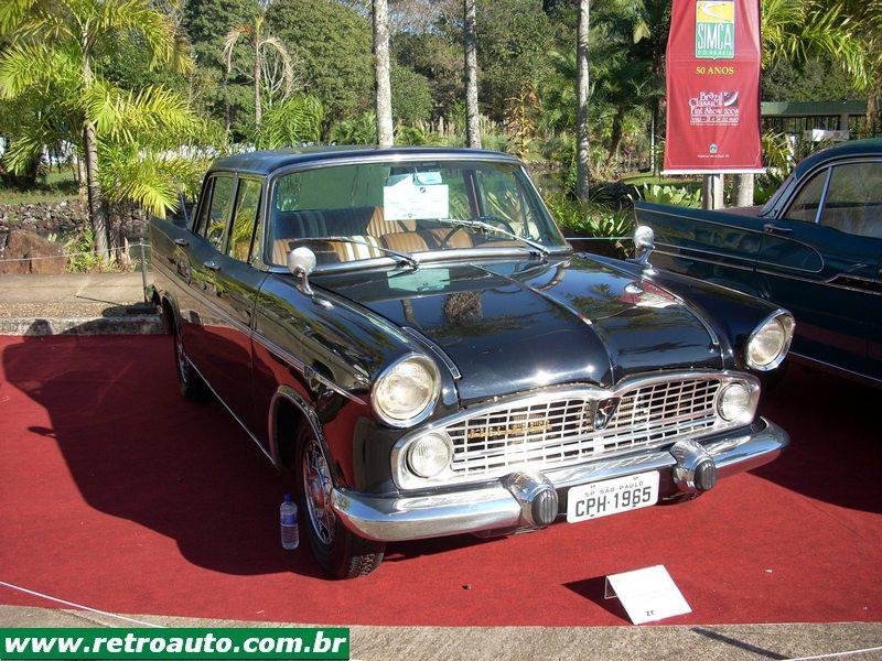 Simca Chambord: O primeiro automóvel brasileiro com motor V8 ...